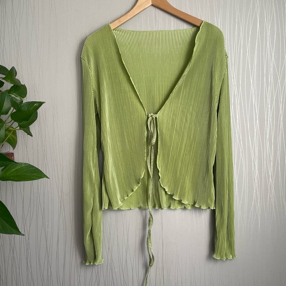 Zaful | Tops | Zaful Tie Front Flounce Sleeve Crop Blouse Womens Size ...